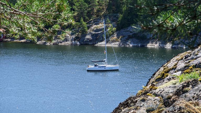 MIRA, Sailing vessel - Details and current position - MMSI 211847600 ...