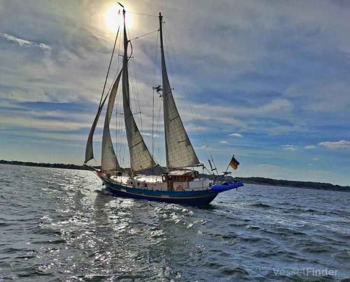 SAFIER, Sailing vessel - Details and current position - MMSI 211875350 ...