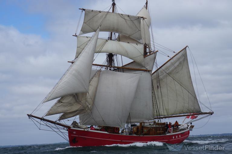 LILLA DAN, Sailing vessel - Details and current position - MMSI ...