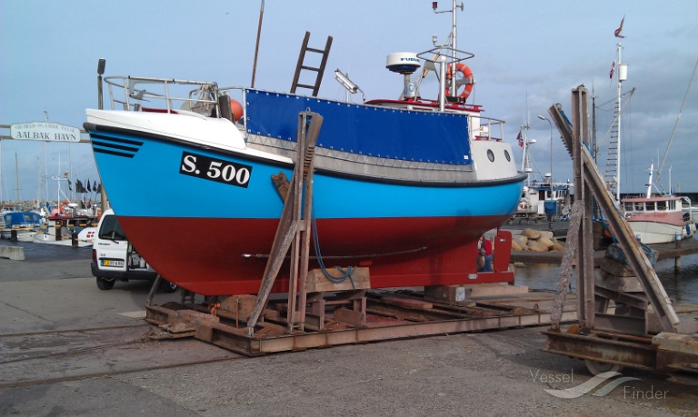 S.500 I. JENNET, Fishing vessel - Details and current position - MMSI ...