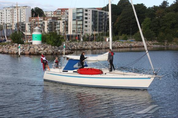 DAPHNE, Sailing vessel - Details and current position - MMSI 219022098 ...