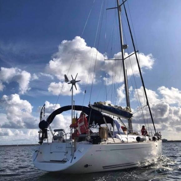 SAILING TUJUNGA, Sailing vessel - Details and current position - MMSI ...