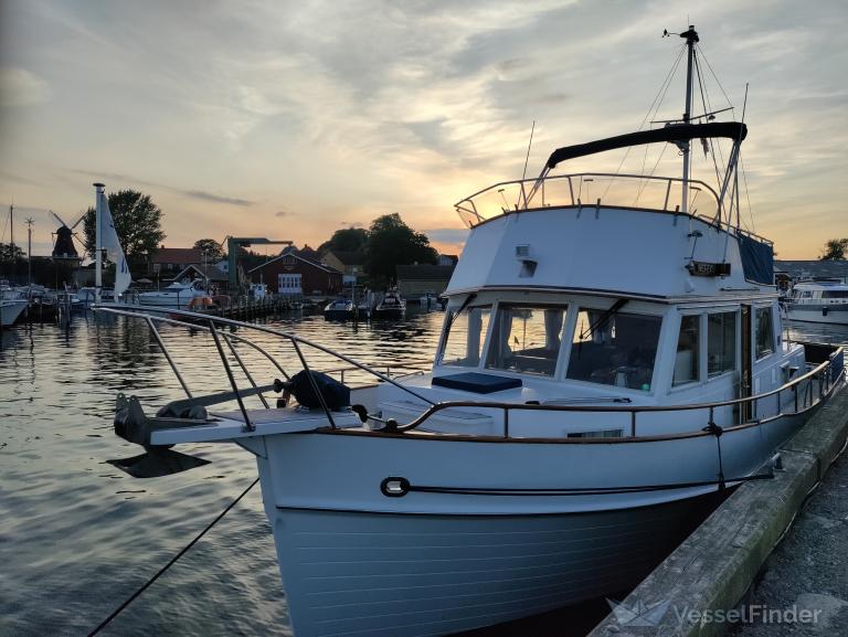 WET-EVER, Pleasure craft - Details and current position - MMSI ...