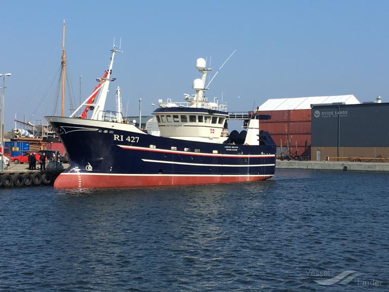 METTE-HELENE, Fishing vessel - Details and current position - MMSI ...