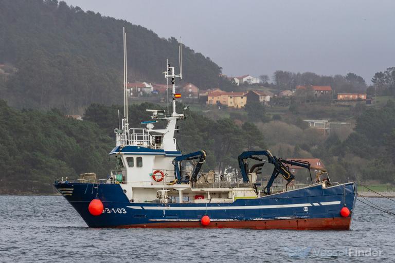 NOVO LUCAS, Fishing vessel - Details and current position - MMSI ...