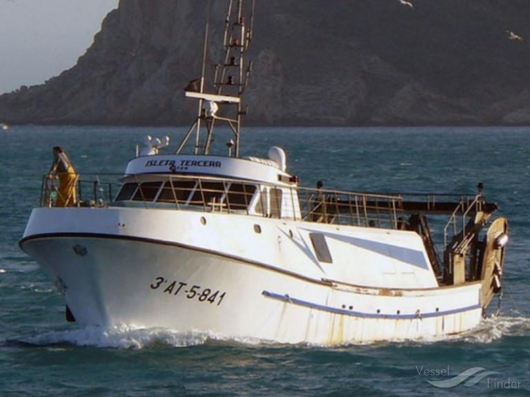 ISLETA TERCERA, Fishing vessel - Details and current position - MMSI ...