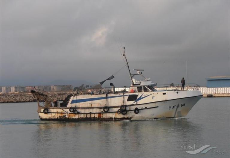 ISLETA TERCERA, Fishing vessel - Details and current position - MMSI ...