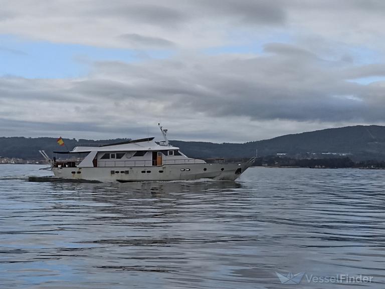 OCEAN FALCON, Pleasure craft - Details and current position - MMSI ...