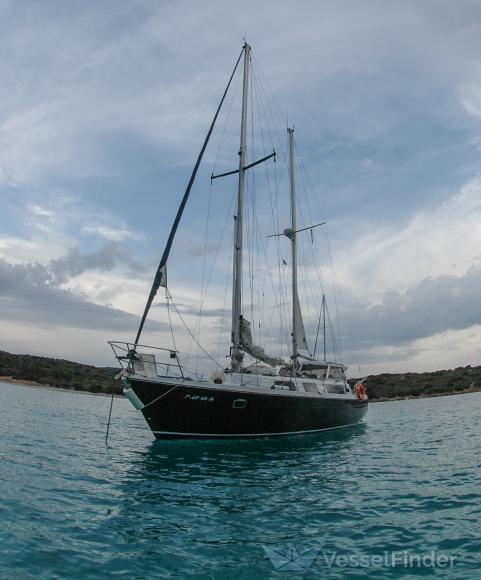DARWIN, Sailing vessel - Details and current position - MMSI 224379450 ...