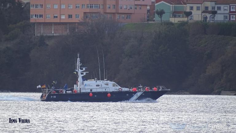 ESP NAVY P-83, Unknown - Details and current position - MMSI 225995814 ...