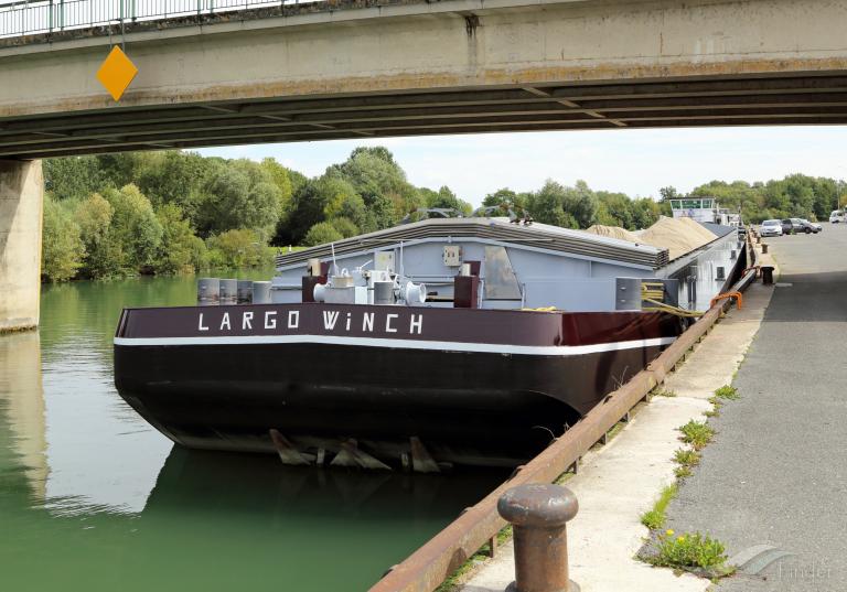 LARGO WINCH, Cargo ship - Details and current position - MMSI 226002550 ...