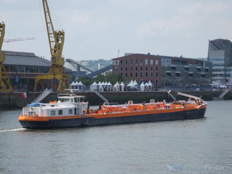 SLOP EXPRESS II, Tanker - Details and current position - ENI 02103473 ...