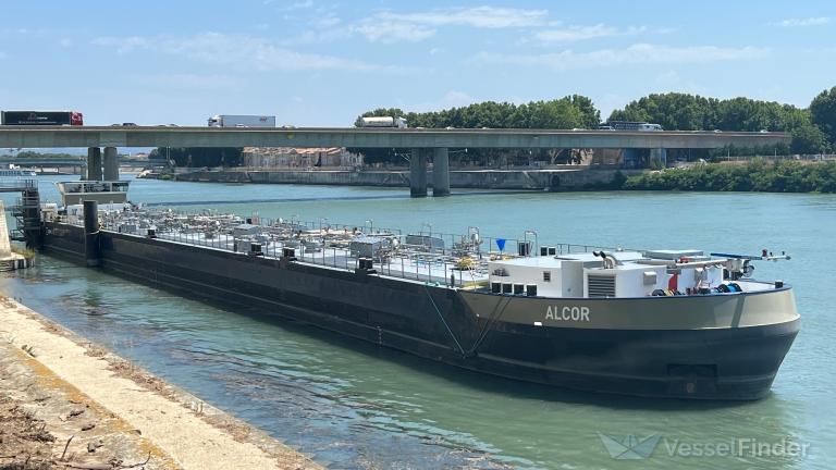 ALCOR, Cargo ship - Details and current position - MMSI 226017140 ...