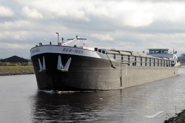 BERMEL, Cargo ship - Details and current position - MMSI 227099010 ...