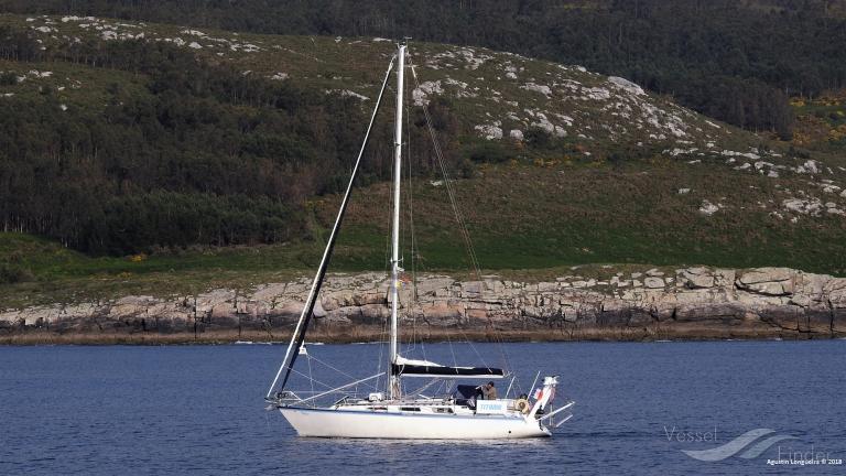 TITANIA, Pleasure craft - Details and current position - MMSI 227284360 ...