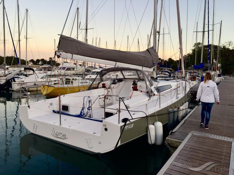 THE ONE, Sailing vessel - Details and current position - MMSI 227463180 ...