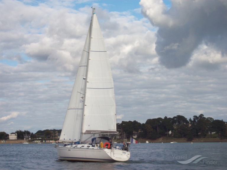 EPSILON, Sailing vessel - Details and current position - MMSI 227616590 ...