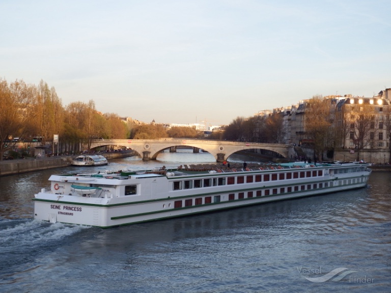 SEINE PRINCESS, Passenger ship - Details and current position - MMSI ...