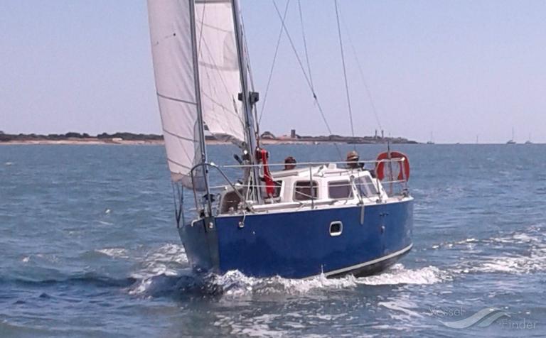 MAX, Sailing vessel - Details and current position - MMSI 227800990 ...