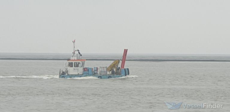 VDC TP2, Tug - Details and current position - MMSI 227948830 - VesselFinder