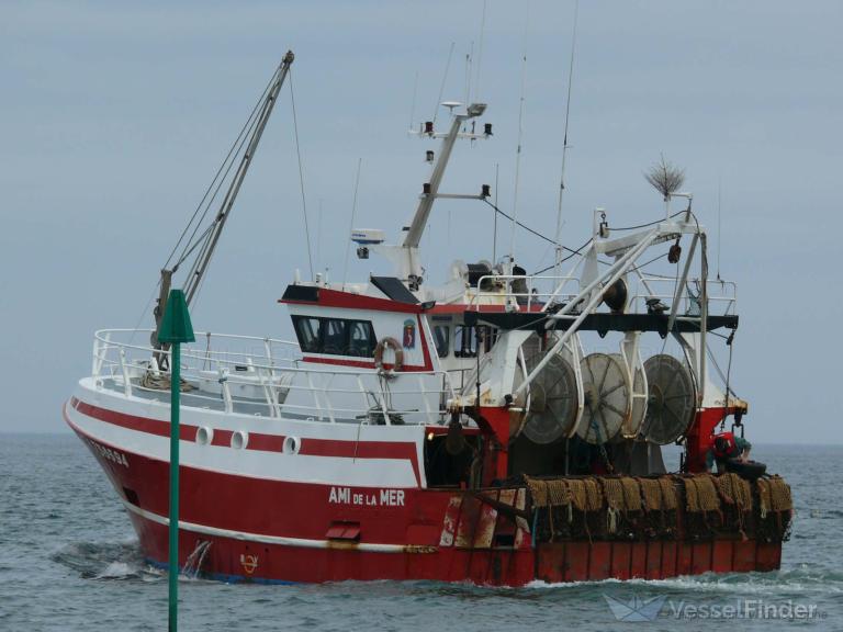 FV AMI DE LA MER, Fishing vessel - Details and current position - MMSI ...