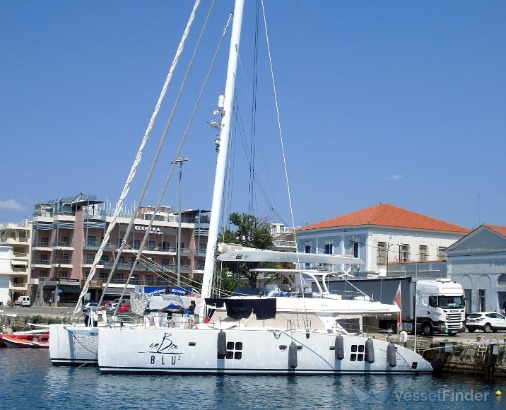 OMBRE BLU 3, Pleasure craft - Details and current position - MMSI ...