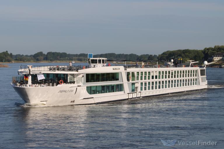 EMERALD STAR, Passenger ship - Details and current position - ENI ...