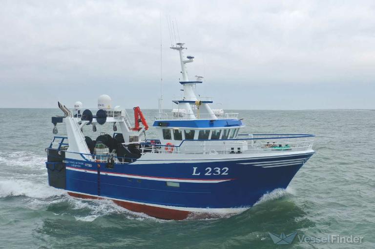 L-232, Passenger ship - Details and current position - MMSI 230006380 ...