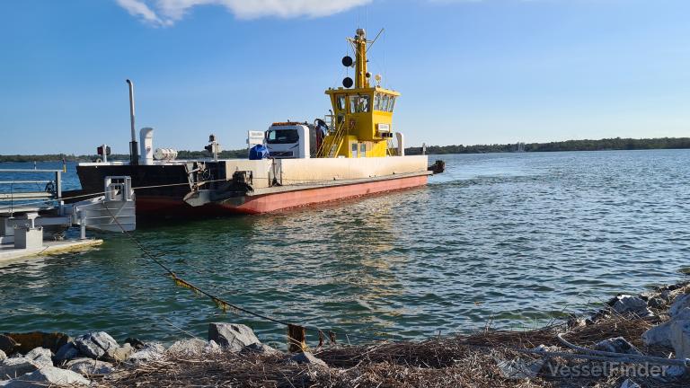 SEGLINGE, Cargo ship - Details and current position - MMSI 230129940 ...