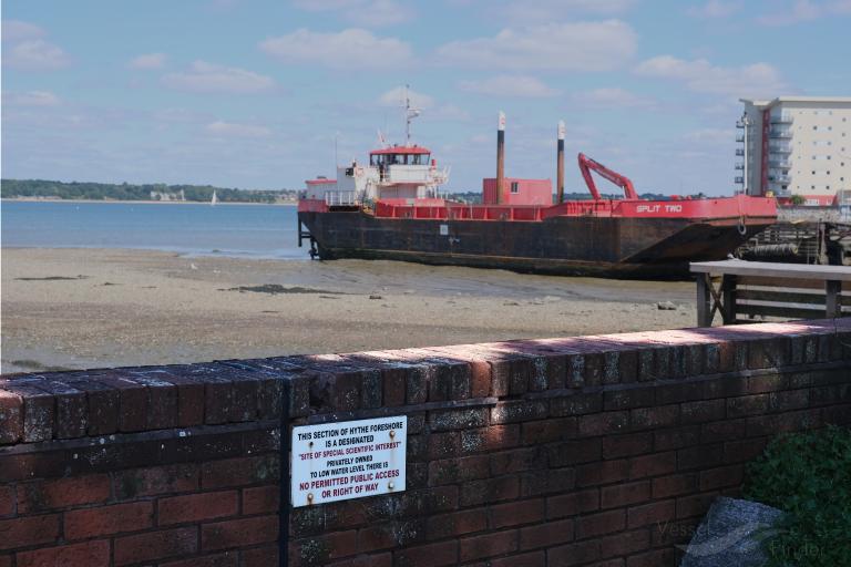 SPLIT TWO, Cargo ship - Details and current position - MMSI 232004153 ...