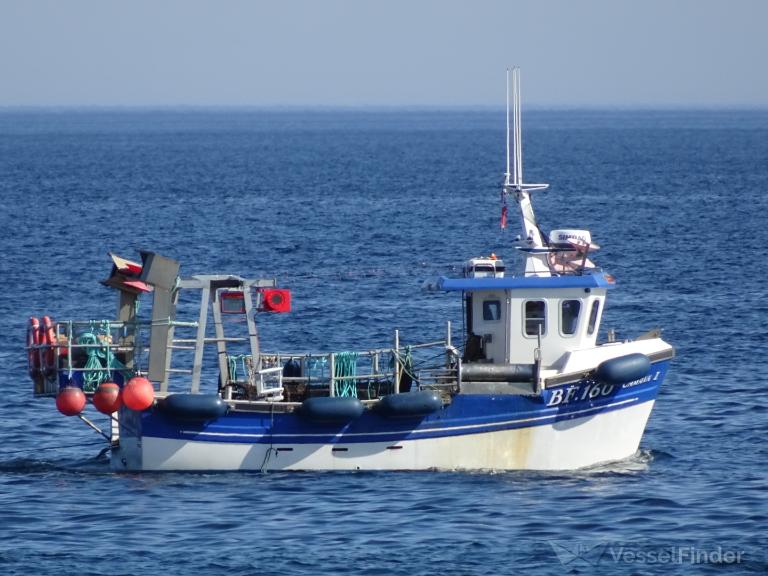 CAMANN, Fishing vessel - Details and current position - MMSI 232010027 ...