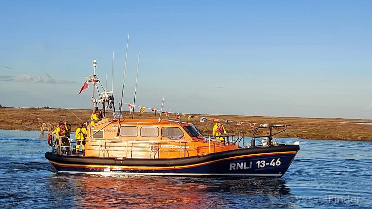 RNLI LIFEBOAT 13-46, SAR - Details and current position - MMSI ...