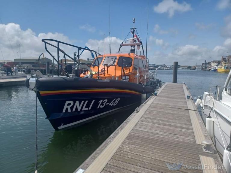RNLI LIFEBOAT 13-48, SAR - Details and current position - MMSI ...