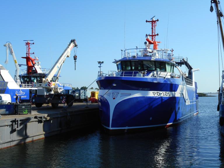 Free AIS Ship Tracking of Marine Traffic - VesselFinder