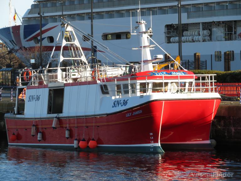 LILY JAMES, Fishing vessel - Details and current position - MMSI ...