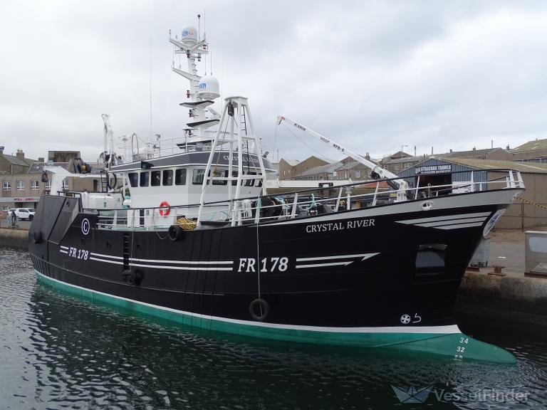 CRYSTAL RIVER FR 178, Fishing vessel - Details and current position - MMSI 232037338 - VesselFinder