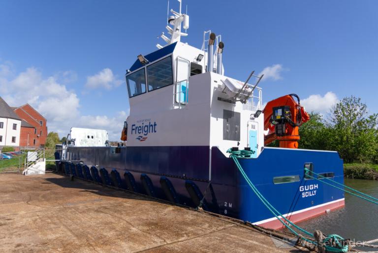 GUGH, Cargo ship - Details and current position - MMSI 232054095 ...