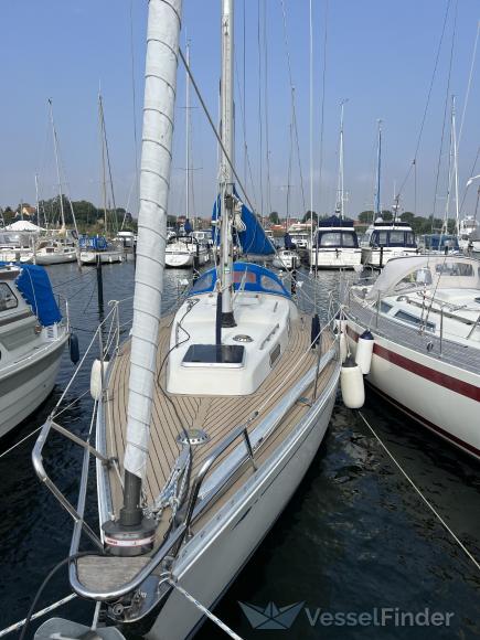 HELIOPOLIS, Pleasure craft - Details and current position - MMSI ...