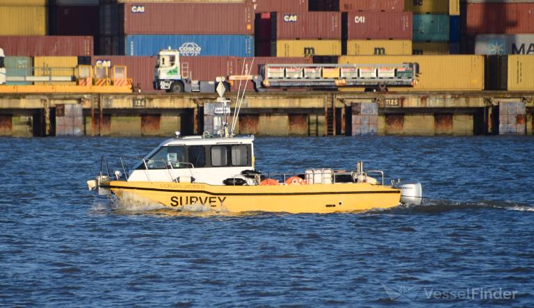 MORGAN JAMES 3, Dredging or UW ops - Details and current position ...