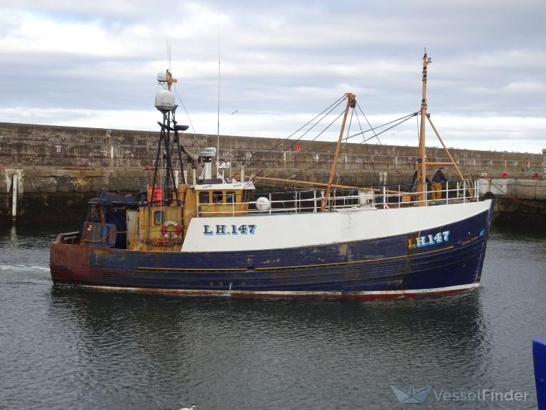 CRYSTAL STREAM LH14, Fishing Vessel - Details and current position ...