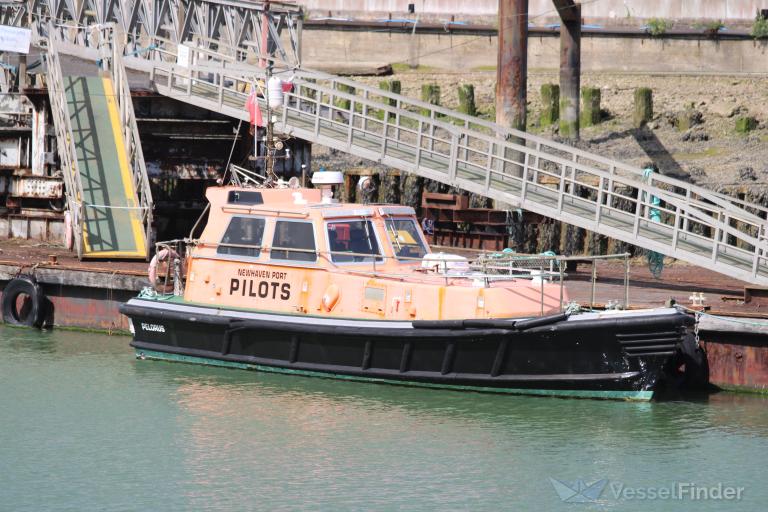 PELORUS, Pilot - Details and current position - MMSI 235002086 ...