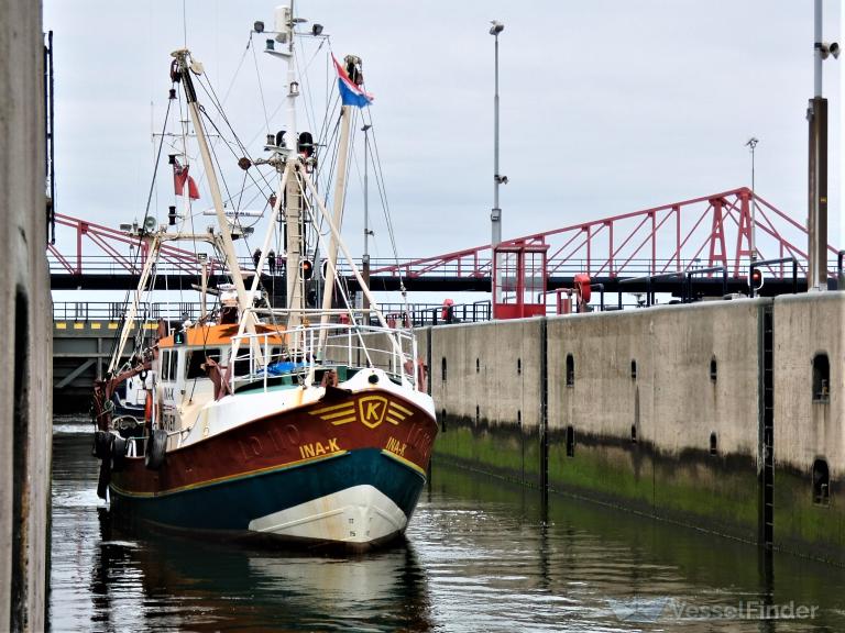 INA-K, Fishing vessel - Details and current position - MMSI 235002688 ...