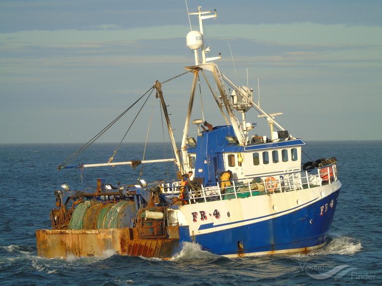 FV SILVERWAVE BF372, Fishing Vessel - Details and current position - IMO 8773811 - VesselFinder