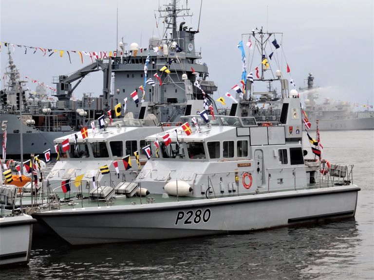 HMS DASHER, Military ops - Details and current position - MMSI ...