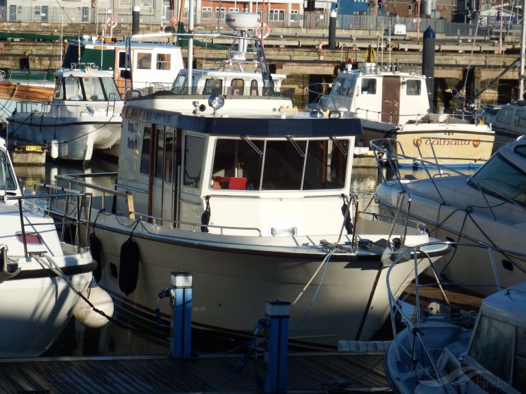ROVIA 3, Pleasure craft - Details and current position - MMSI 235026812 ...