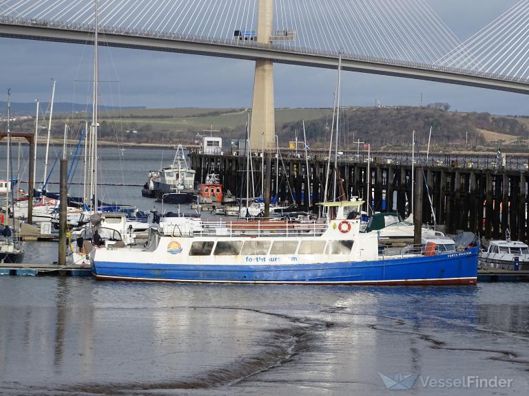 FORTH PRINCESS, Passenger ship - Details and current position - MMSI ...