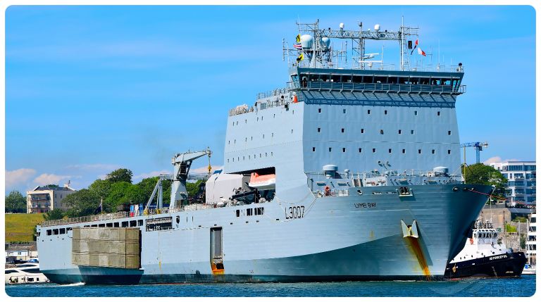 RFA LYME BAY, Vessel (function unknown) - Details and current position ...