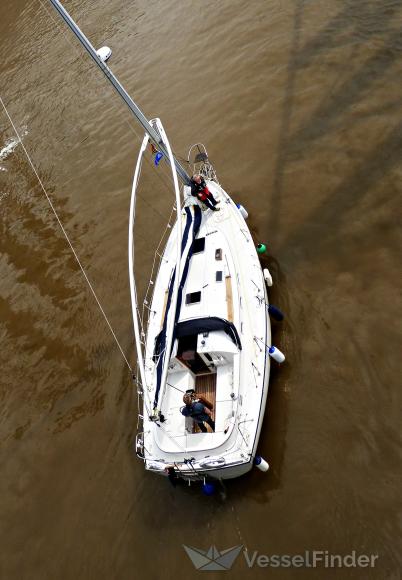 MERLIN OF MERSEA, Sailing vessel - Details and current position - MMSI ...