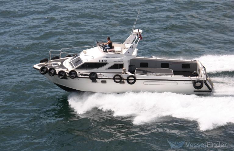 ULTIMATE PREDATOR, Port tender - Details and current position - MMSI ...
