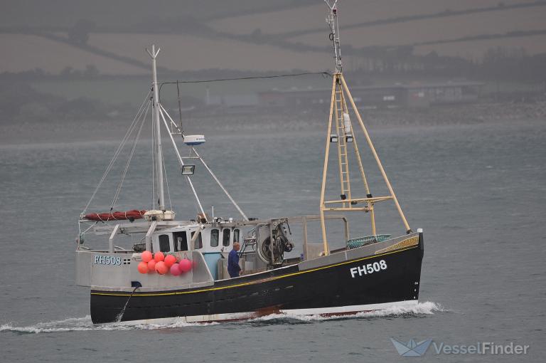 FV BRITANNIA IV, Fishing vessel - Details and current position - MMSI ...